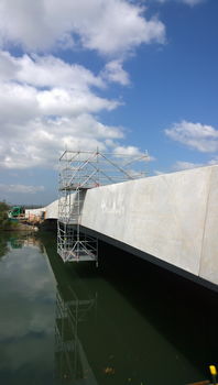 How to Safely Access the Underside of a Bridge | Mobile Scaffold For ...